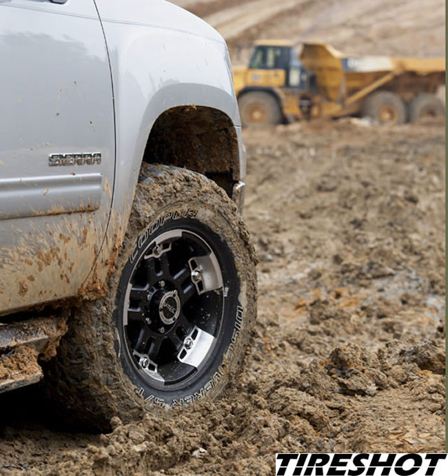 Cooper Discoverer S/T Maxx LT31x10.5R15 109Q - TireShot