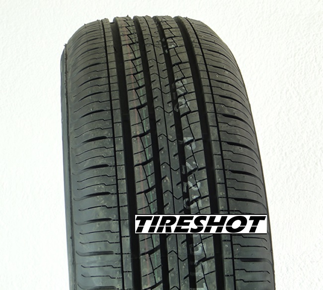Kumho Solus KH16 225/55R19 99H OEM Dodge Journey, Fiat Freemont - TireShot